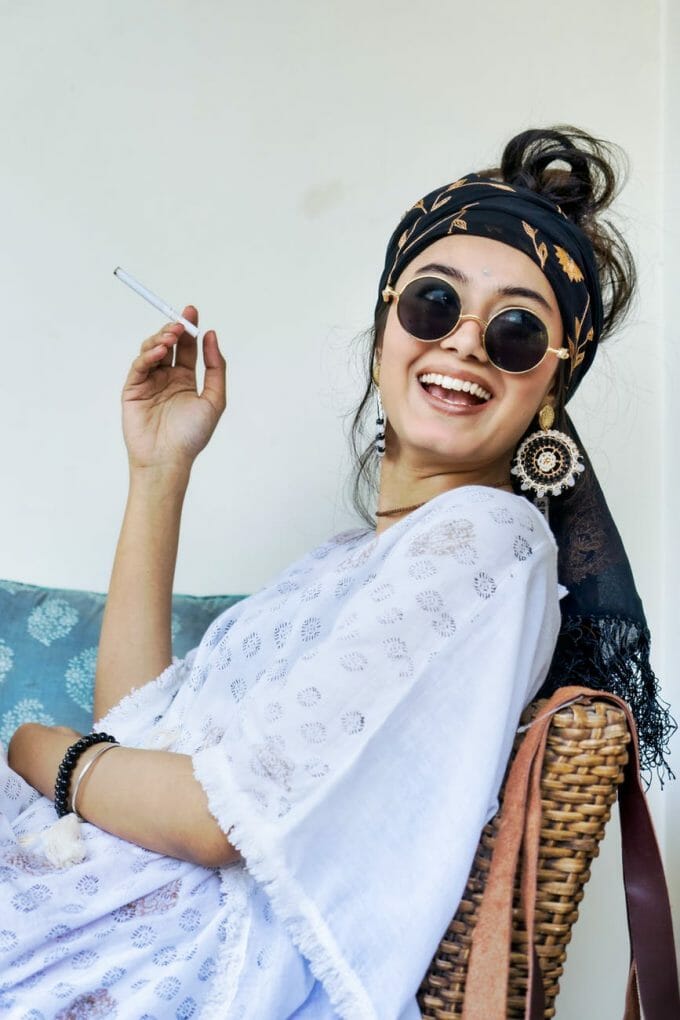 How to Wear a Scarf as a Headband: 15 Easy Ways to Do It - 160grams