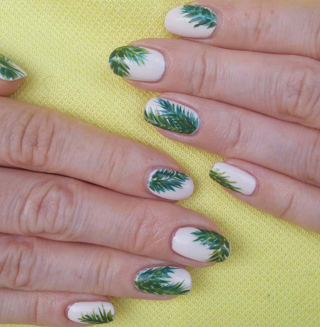 20 Short Nail Art Inspiration for Petite Nails: Sweet and Stylish ...