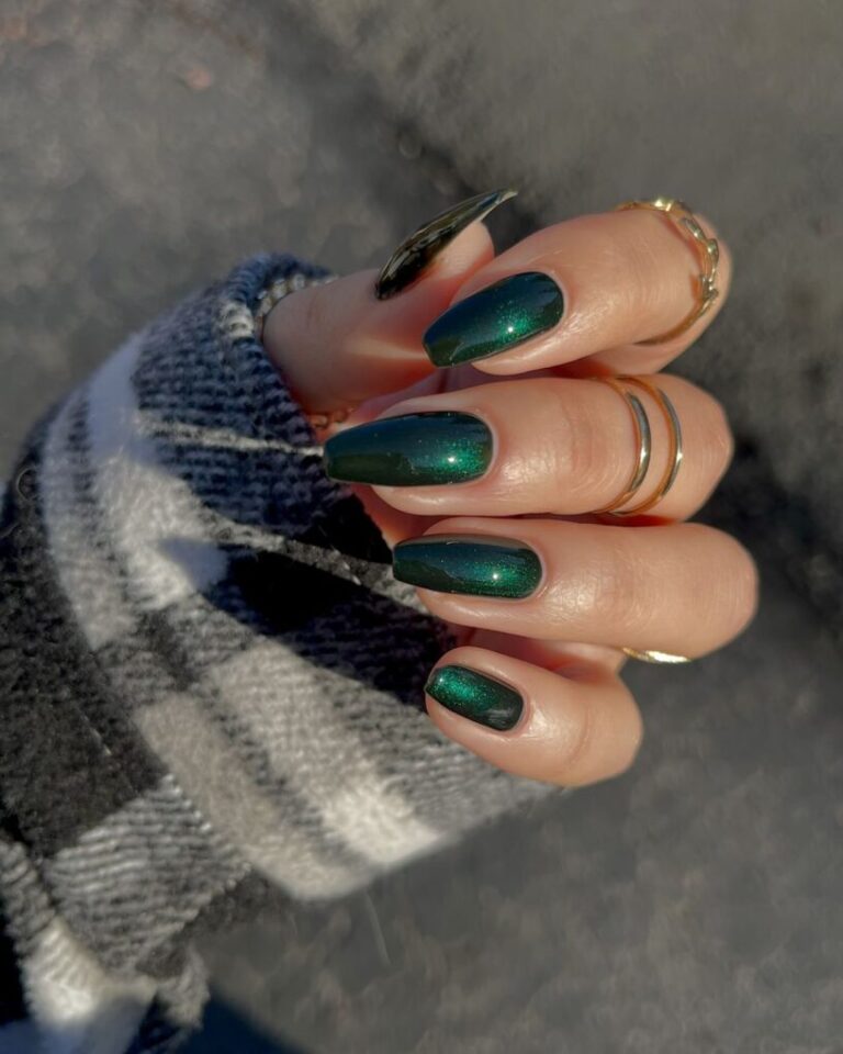 25 Dark Nail Ideas to Rock the Night: Gothic Glam - 160grams