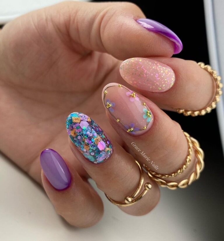 25 Fake Nail Designs for the Bold and Beautiful: Dare to Dazzle - 160grams