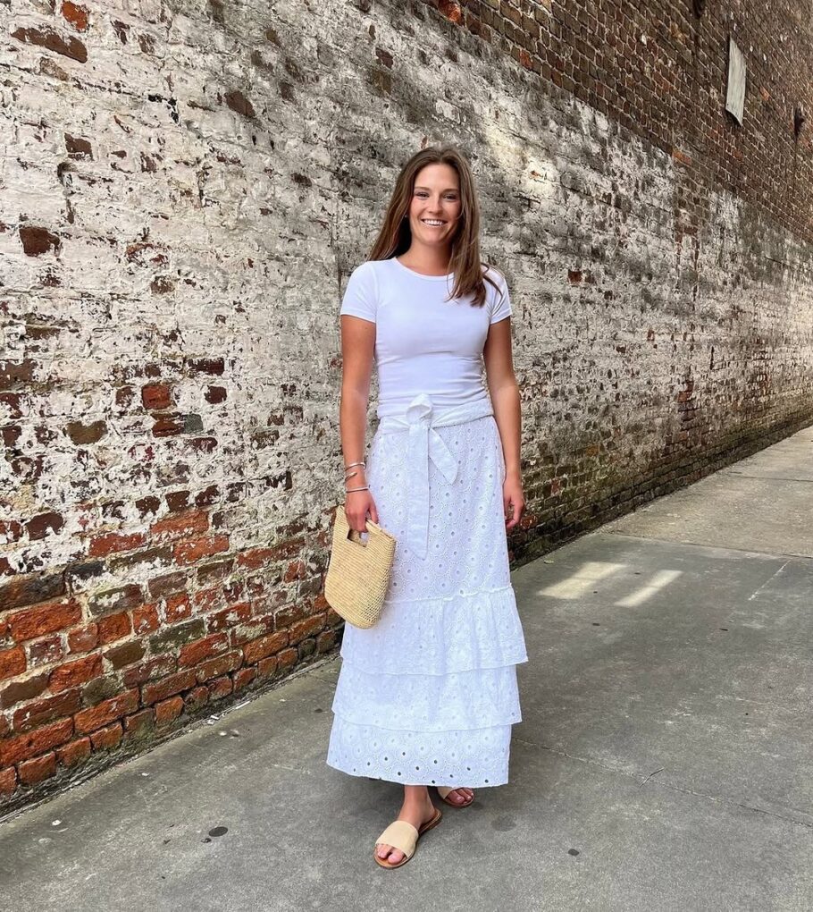 22 Elegant and Modest Church Outfit Ideas for Every Season - 160grams