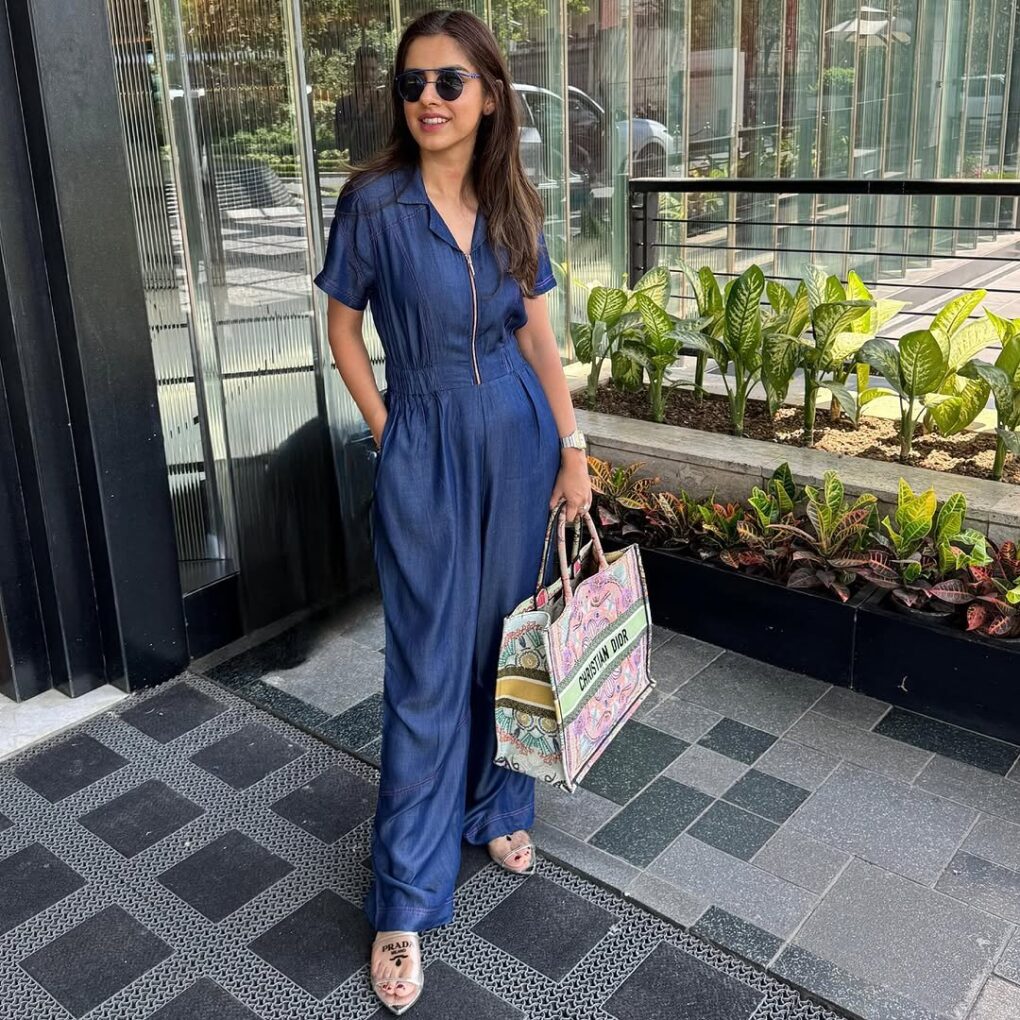 21 Best Anniversary Outfit Ideas for Every Kind of Celebration - 160grams